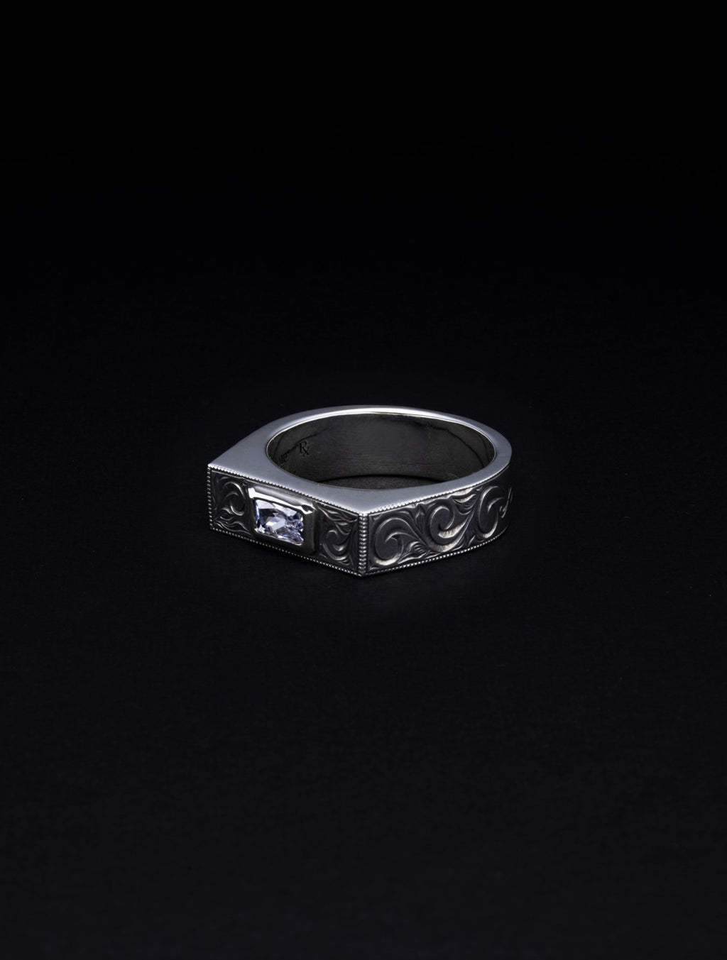 Engraved Octagon Cutstone Ring | Antidote(アンチドート)